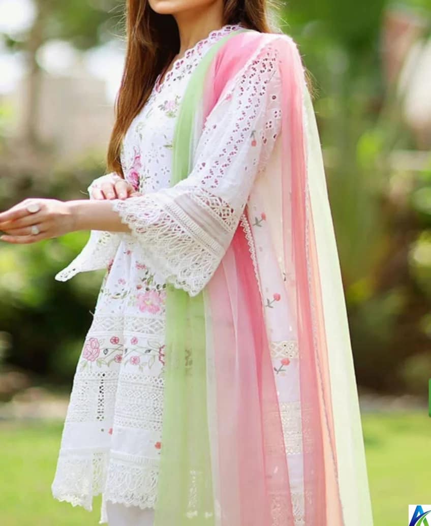 Farida Hassan Lawn Suit with Organza Dupatta and Cotton Trouser - Al ...
